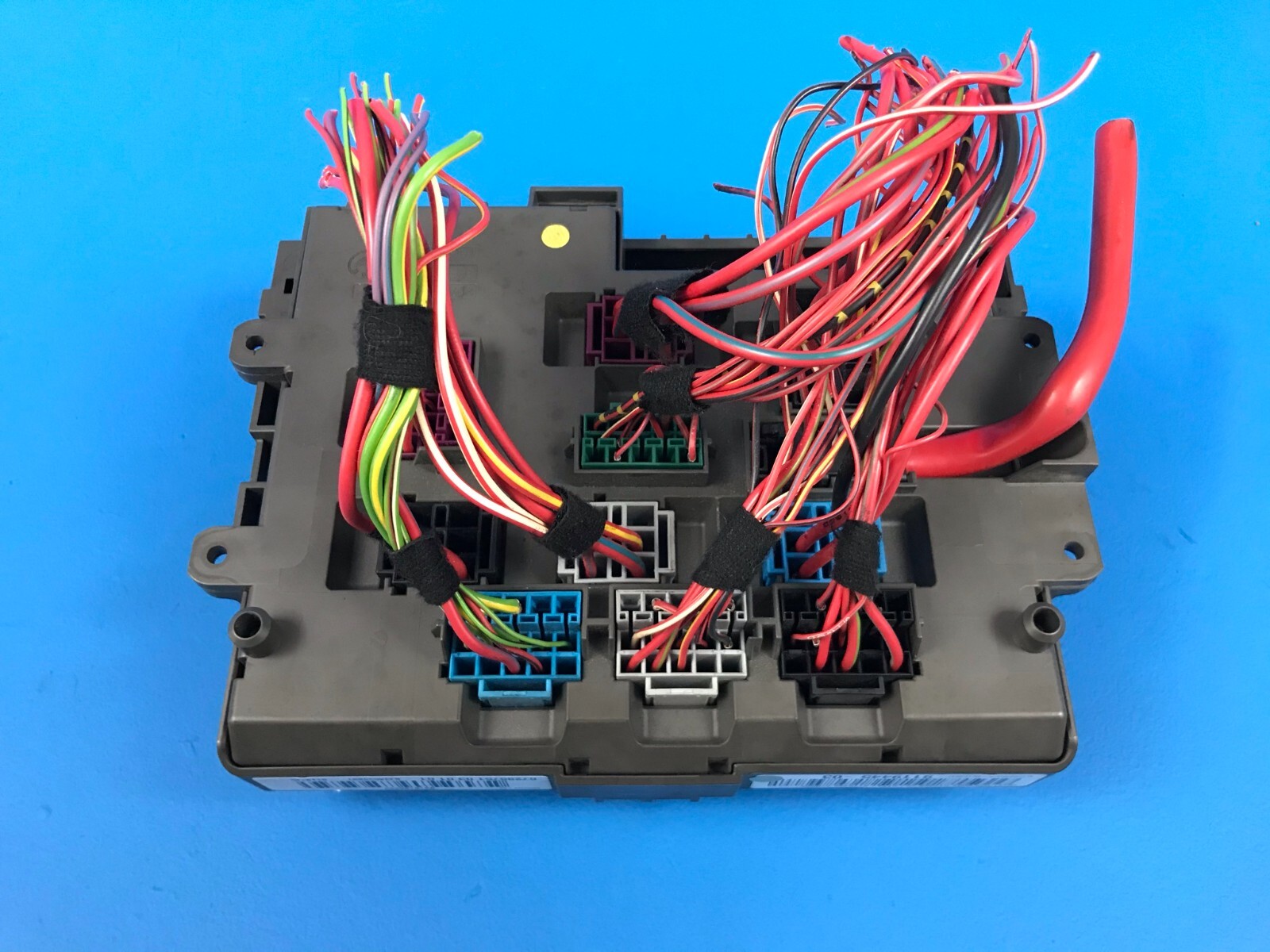 08-13 BMW E90 E92 E93 328I 335I M3 FRONT GLOVE BOX FUSE DISTRIBUTION ...