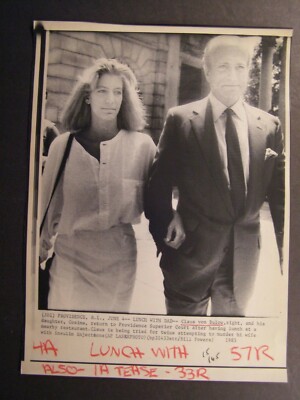 AP Wire Press Photo 1985 Claus von Bulow & daughter Cosima after having ...