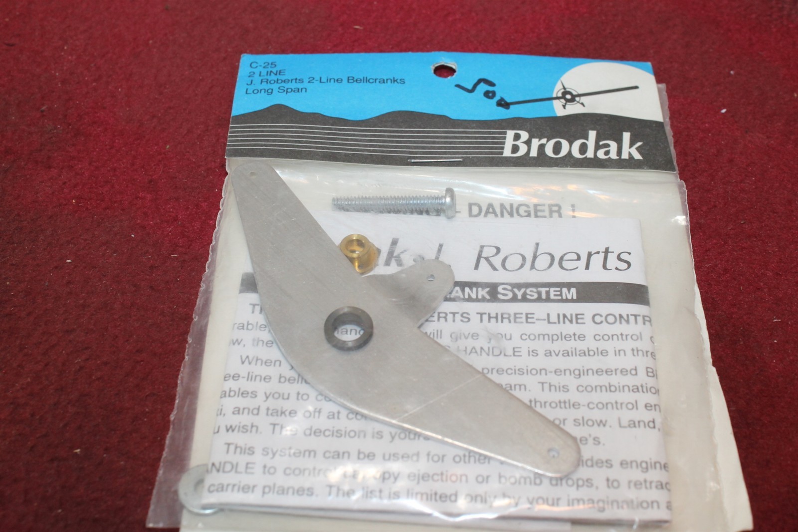 BRODAK J ROBERTS 1 LINE 4" BELLCRANK MODEL AIRPLANE ENGINE NEW IN PACK ...
