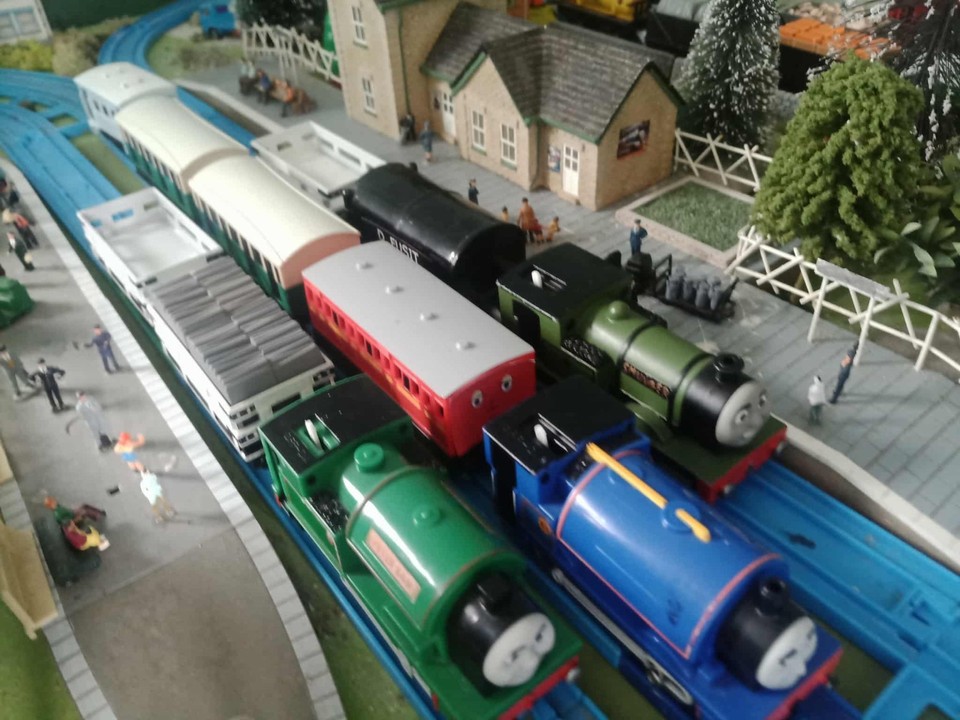 TOMY Thomas & Friends Bundle Trackmaster Peter Sam Custom Smudger & Sir ...