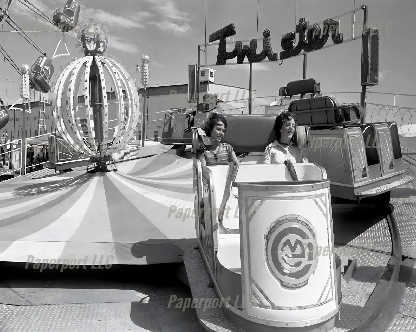 Twister Amusement Ride 8x10 Photo | eBay