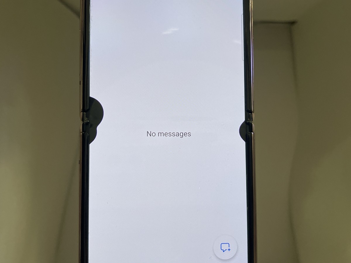 Samsung Galaxy Z Flip 5G SM-F707U 256GB Mystic Bronze T Samsung Galaxy Z Flip 5G SM-F707U 256GB Mystic Bronze T