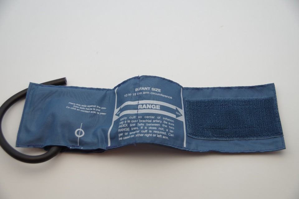 BAUMANOMETER CALIBRATED V-LOK CUFF INFANT SIZE (10-19 CM) NEW IN SEALED ...