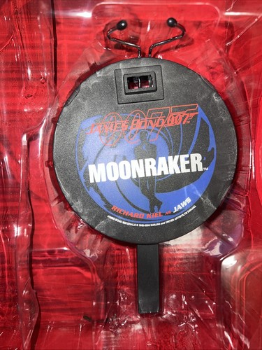 2003 James Bond 007 RICHARD KIEL as JAWS in "MOONRAKER" Sideshow 12 ...