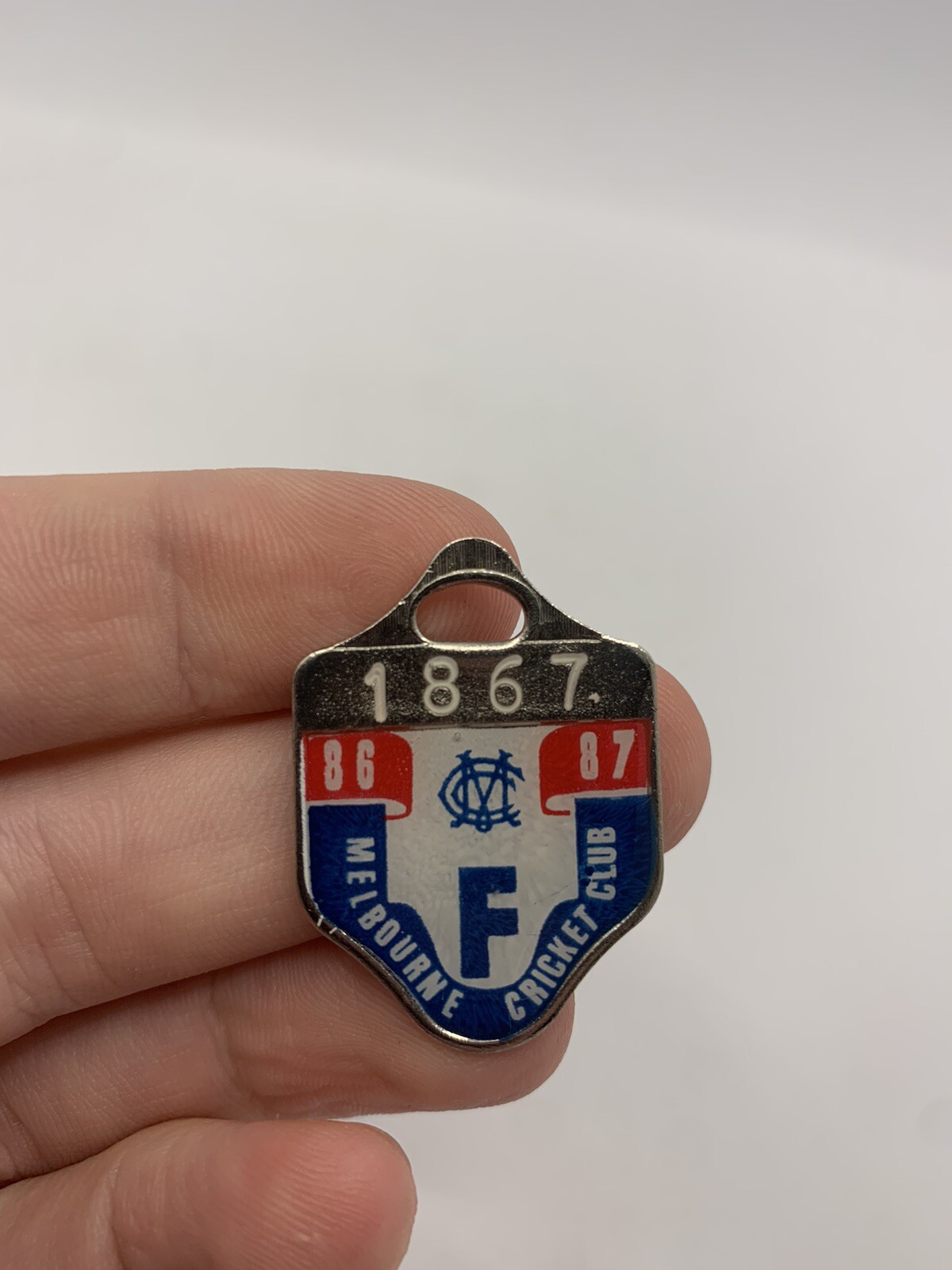 Cricket - Vintage - 1986 - MCC - Melbourne Cricket Club Member's Badge ...