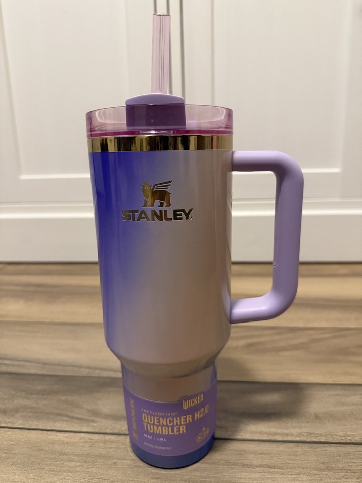 Stanley x Wicked 40oz FlowState Quencher Tumbler Glinda For Good AND ...