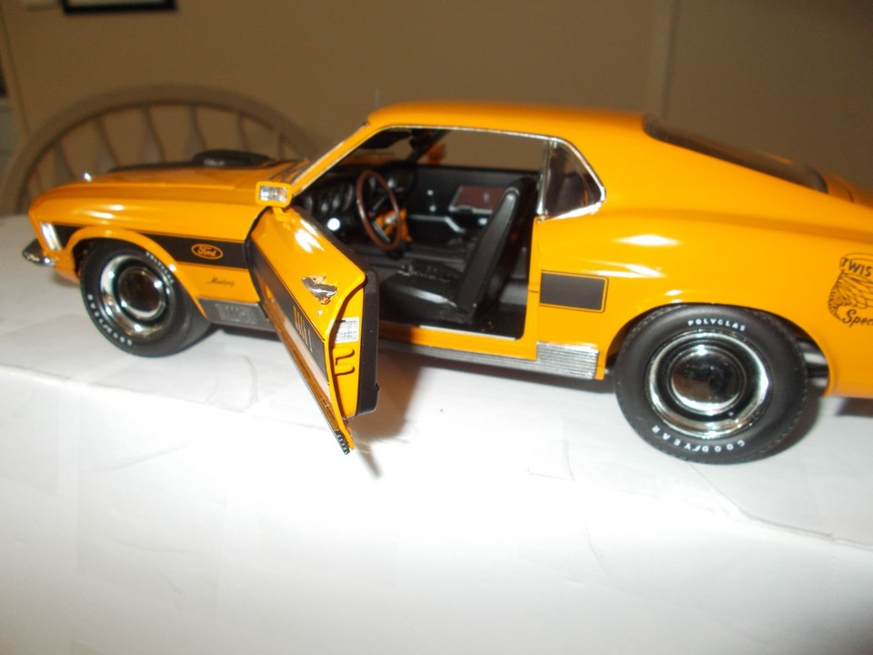 DIE CAST PROMOTIONS 1970 FORD MUSTANG MACH 1 TWISTER SPECIAL 428 1/18 ...