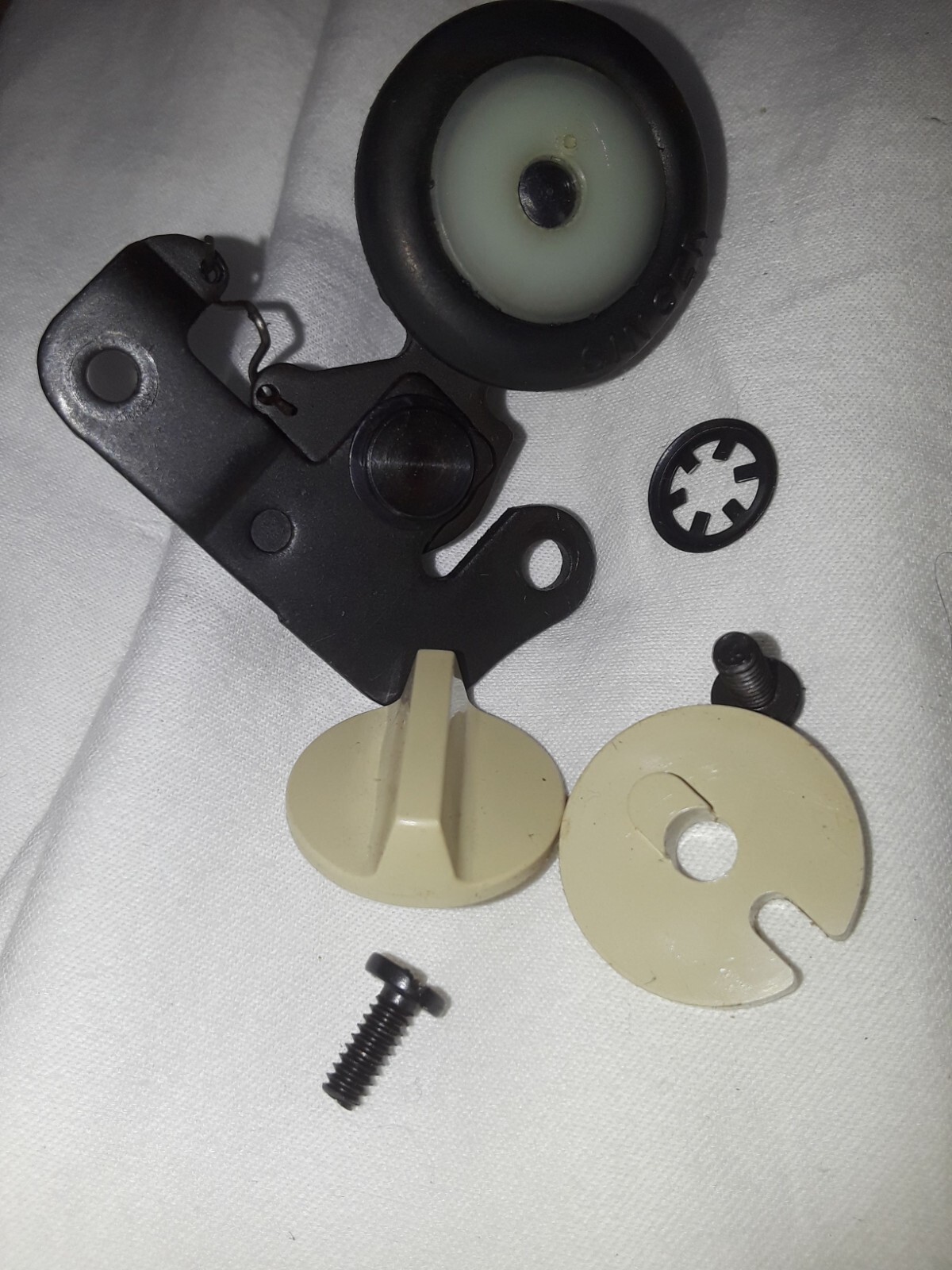 Singer 533 Sewing Machine OEM bobbin winder good part (Y41J s6) | eBay