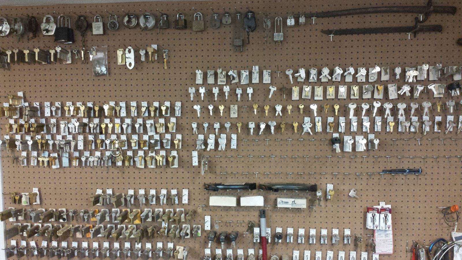 Peterbilt-Keys-Lost keys Replaced-Extra keys-Locksmith-USA-keys by code ...