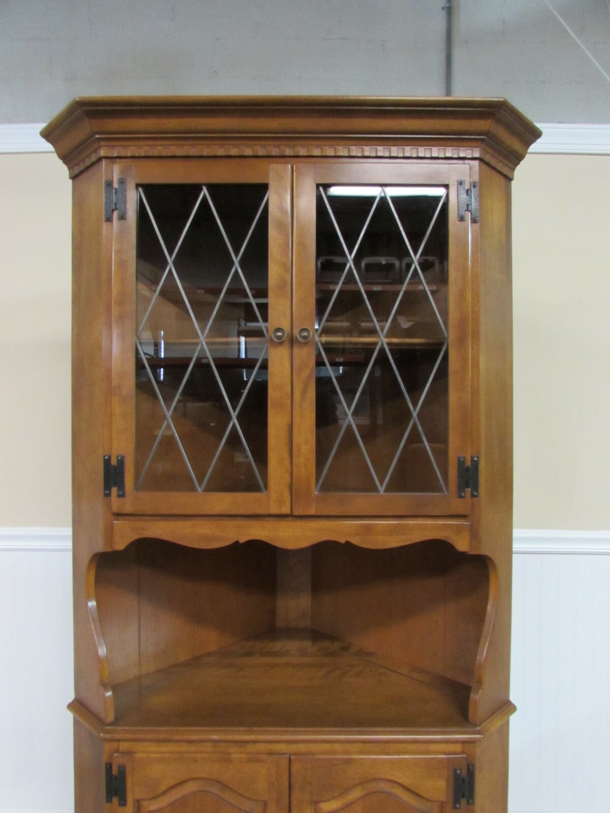 Ethan Allen Maple Curio Cabinet | Cabinets Matttroy