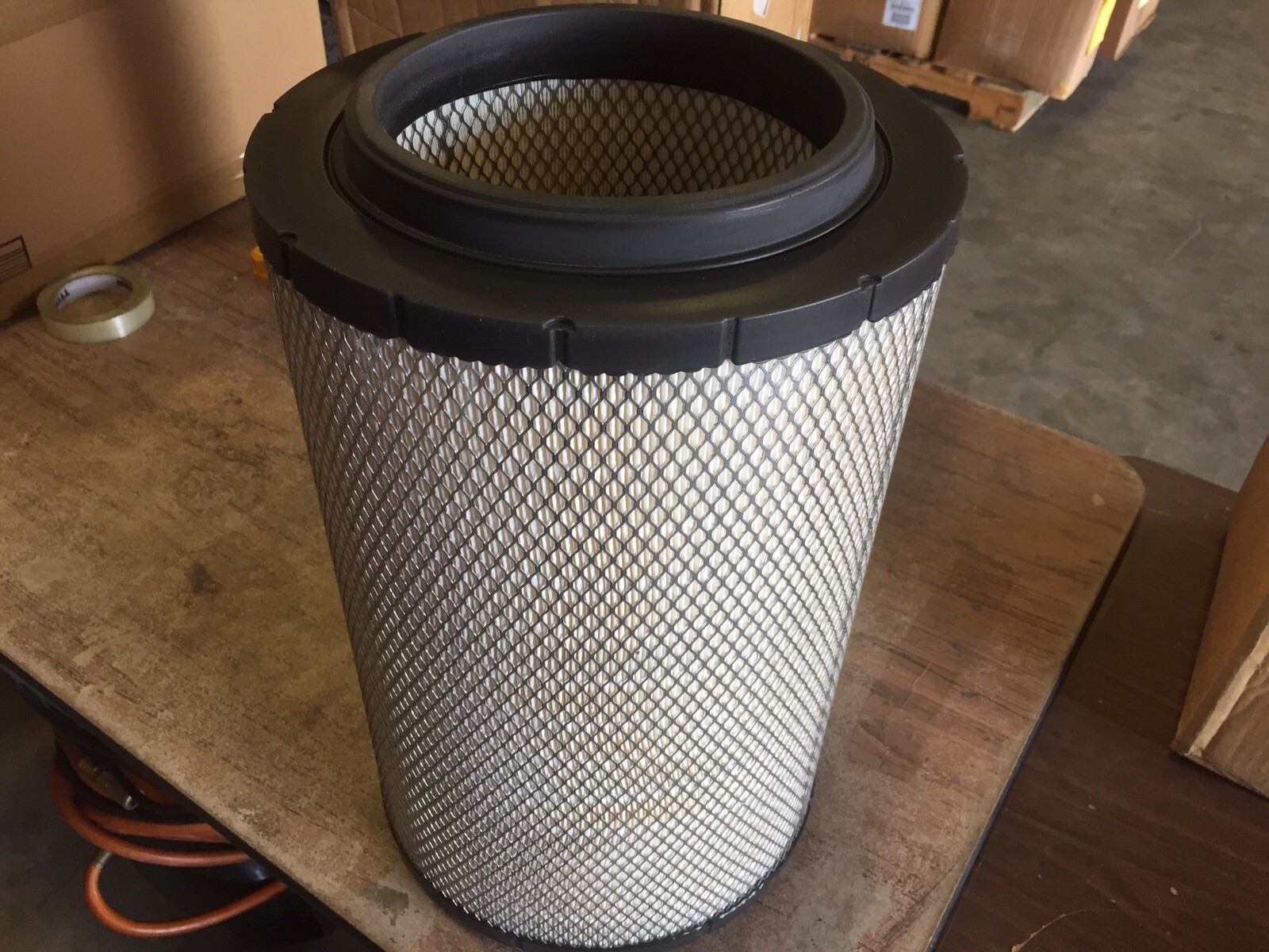 VOLVO 21702911 - Air filter cross reference