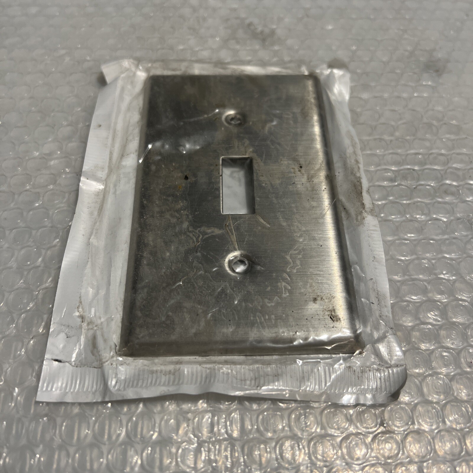 Leviton 84001-40 1-gang Toggle Device Switch Wallplate Stainless Steel ...