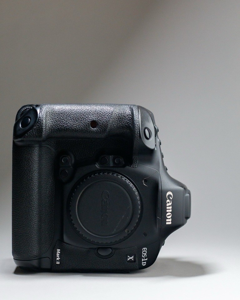 Canon EOS 1DX 1D X Mark II 20.2 MP Camera - 184k Clicks + 128gb CFast ...