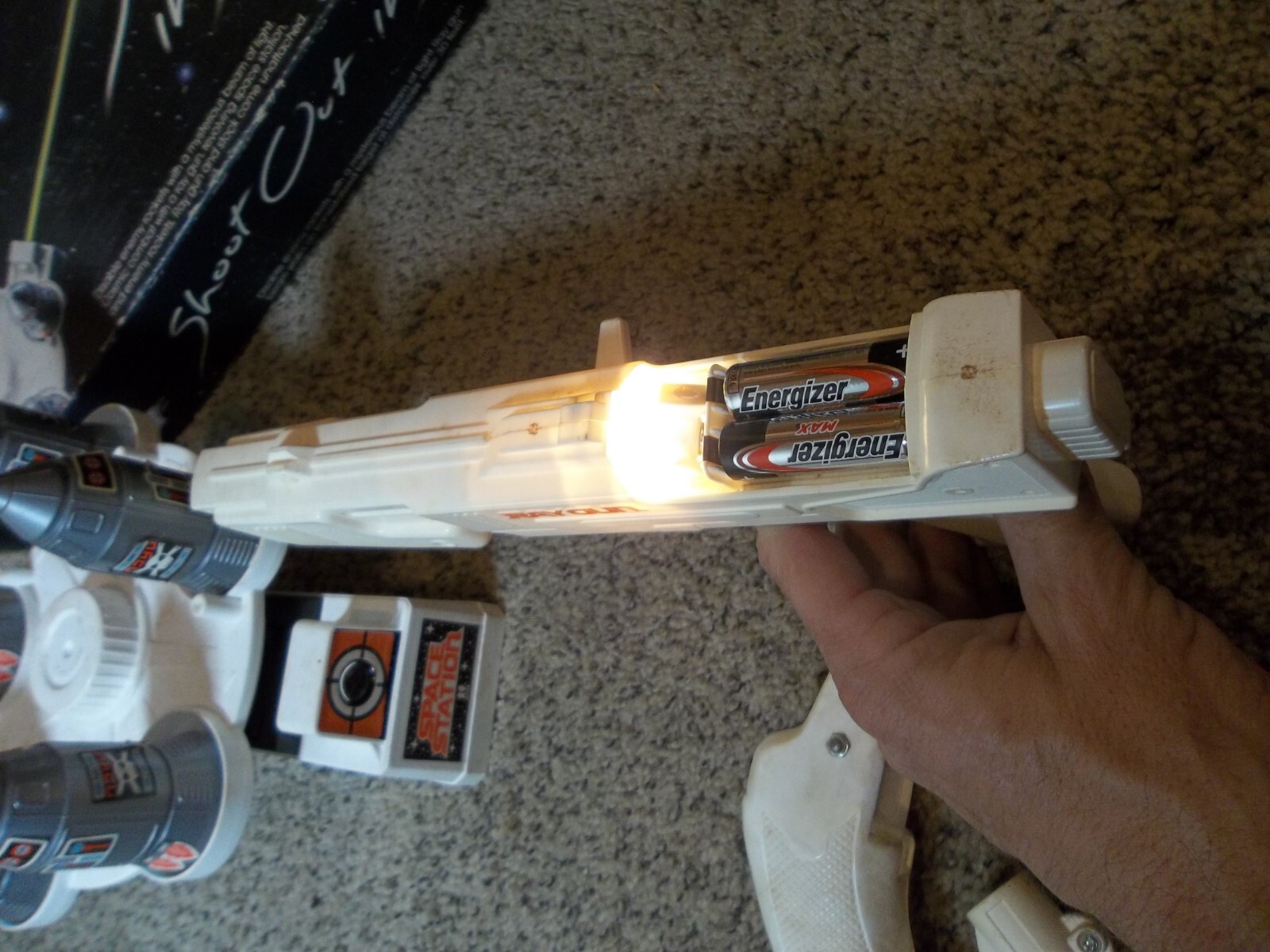 vintage Game shoot out in space by Tomy cosmic shoot out w/ ray gun ...