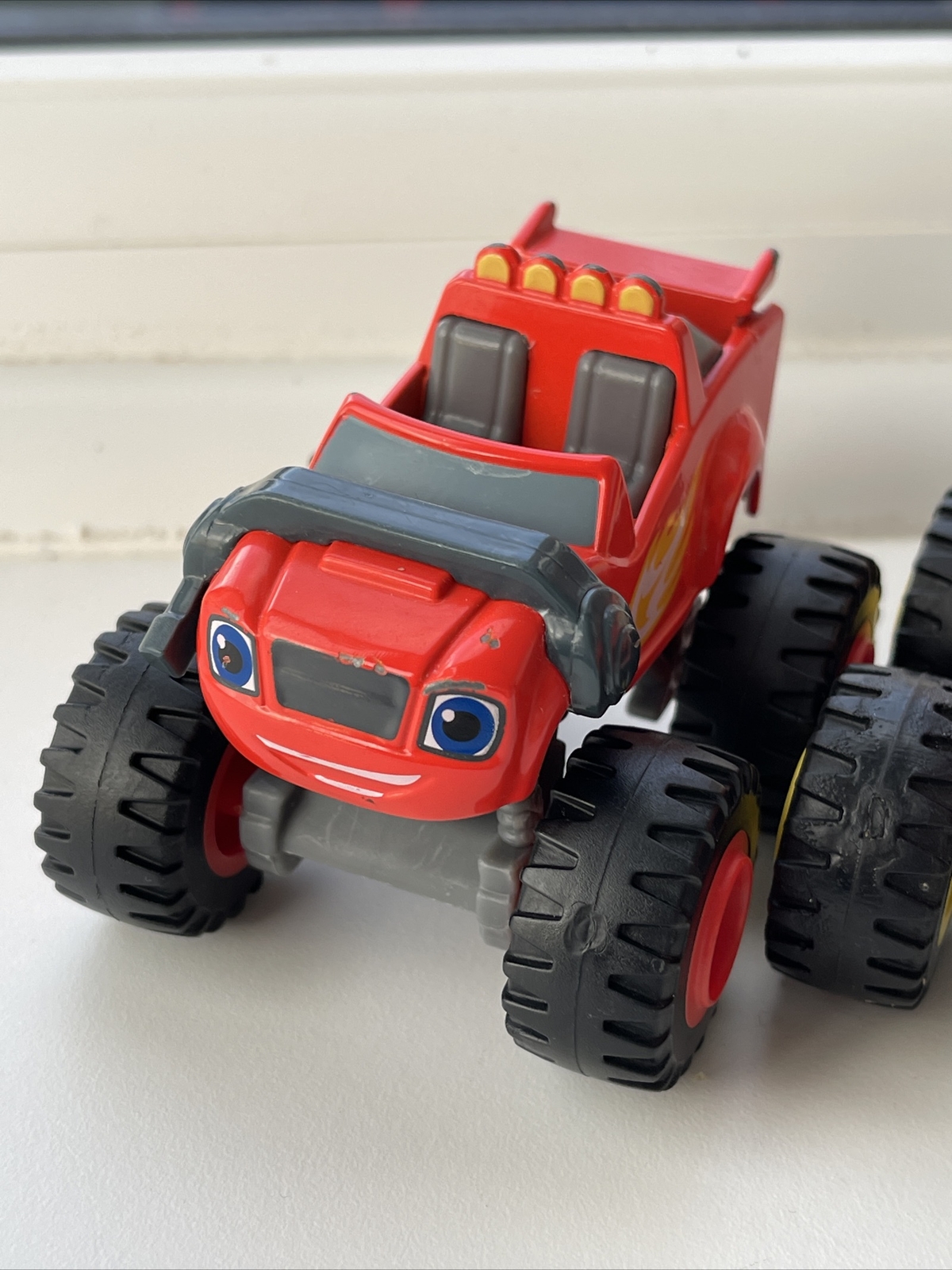 Blaze And The Monster Machines PILOT & SPEEDING BLAZE Diecast Truck ...