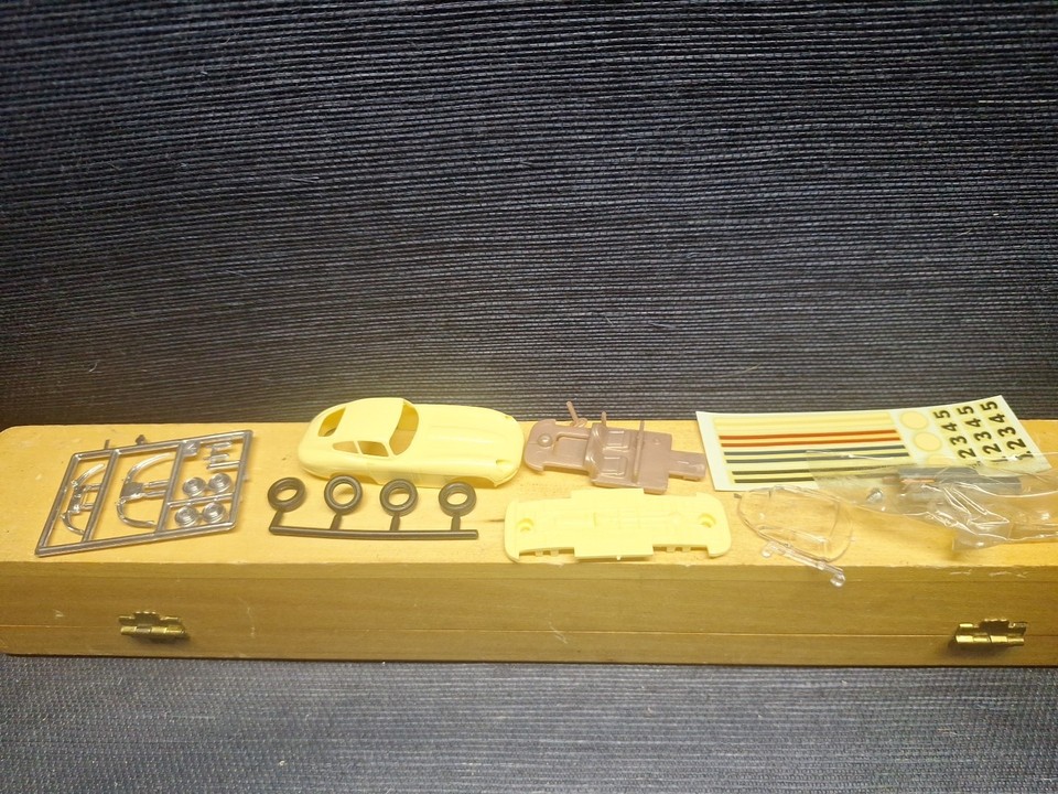 VINTAGE 1960s MINI LINDY LINDBERG # 4 JAGUAR XK-E NEW IN OPEN BOX. | eBay