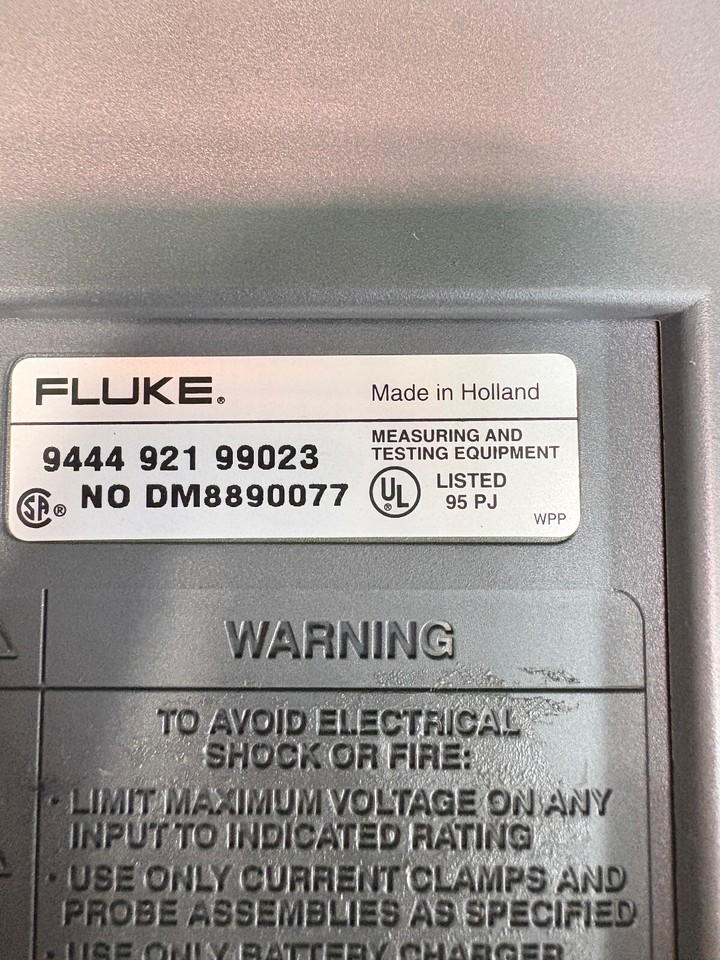 UNTESTED | Fluke 199C Scopemeter Color 200MHz 2.5GS/s Industrial ...