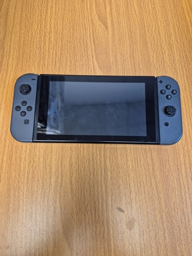 [FOR PARTS] Nintendo Switch Console w/ Broken Joy-Cons (Does Not Turn ...