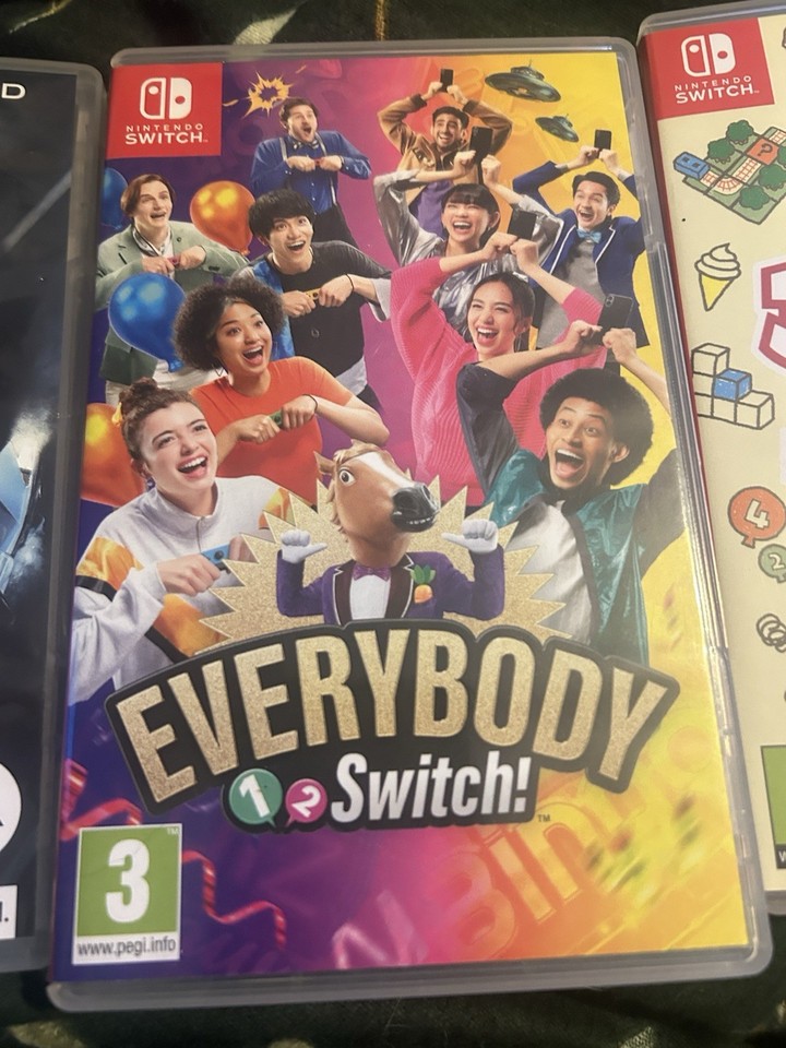 Nintendo Switch 32GB Bundle Console, Controller, Adapter, Games, Case ...