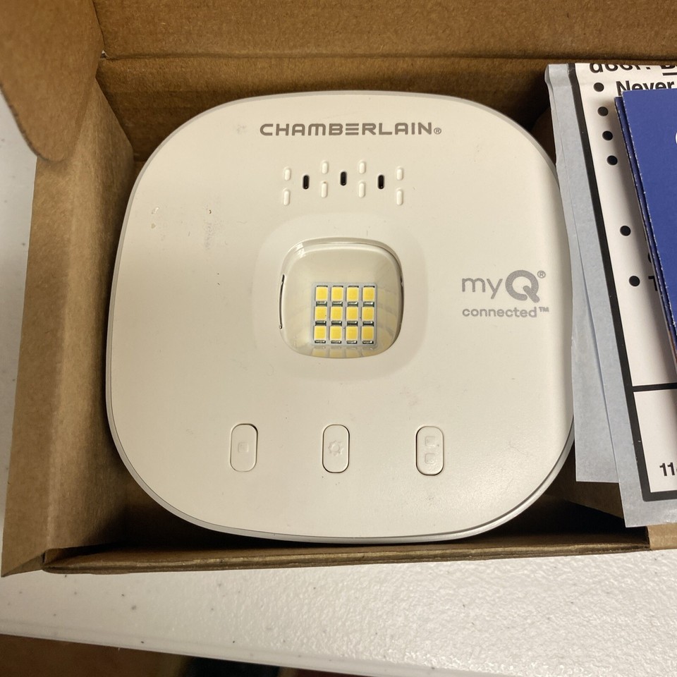 Chamberlain MyQ Wireless Smart Garage Hub and Controller - MYQ-G0401-ES ...