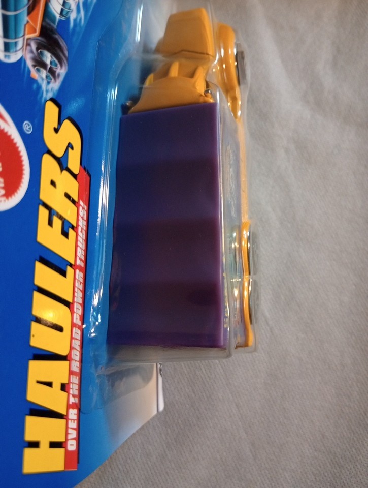 Hot Wheels 1999 Haulers Secret UFO Transport Mattel 5SP Wheels 65743-82 ...