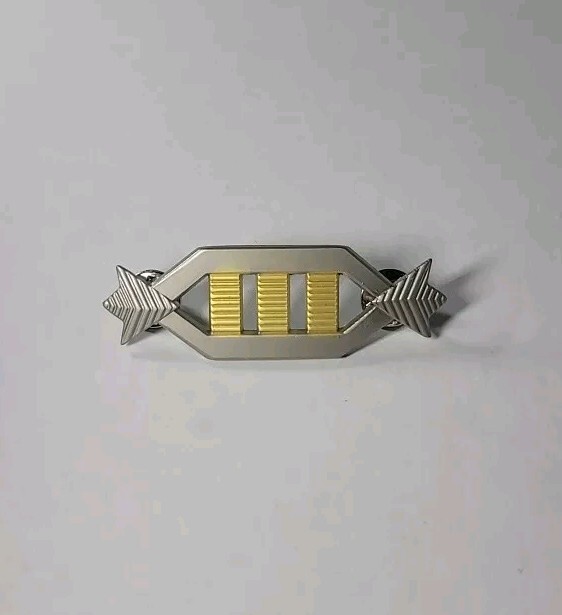 2014 Anovos | Star Trek - Wrath of Khan | Deluxe Captain Pin | *No Box ...