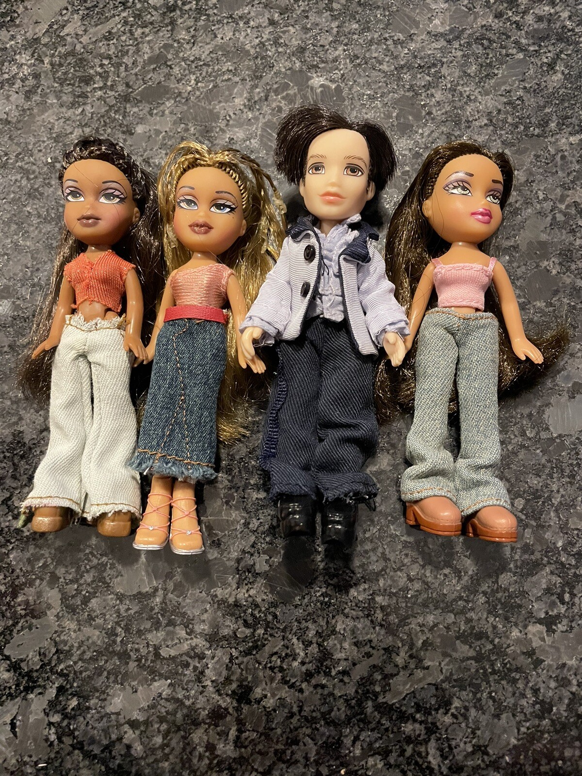 Mini Bratz Dolls Lot Of 4 Dolls Lil' Mini Bratz EXCELLENT Condition ...