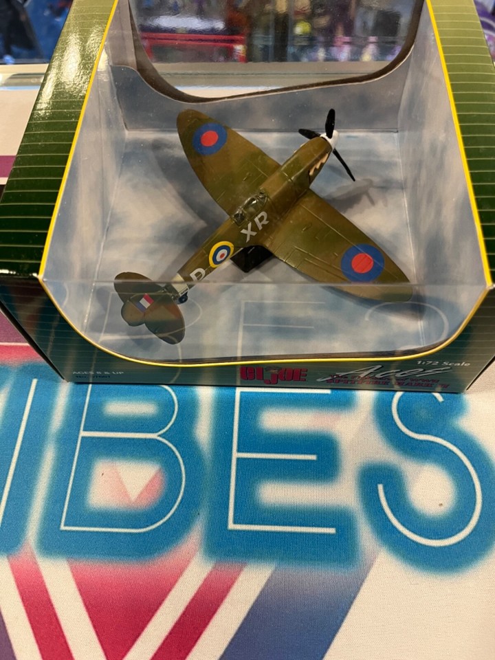 Hasbro GI Joe Aces 1/72 scale Fighters of WWII Spitfire Mark II Diecast ...
