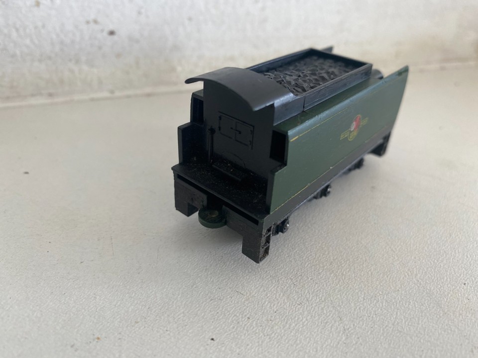 TRIANG TT T93 35028 CLAN LINE TENDER GOOD BR LOGOS bulleid merchant ...