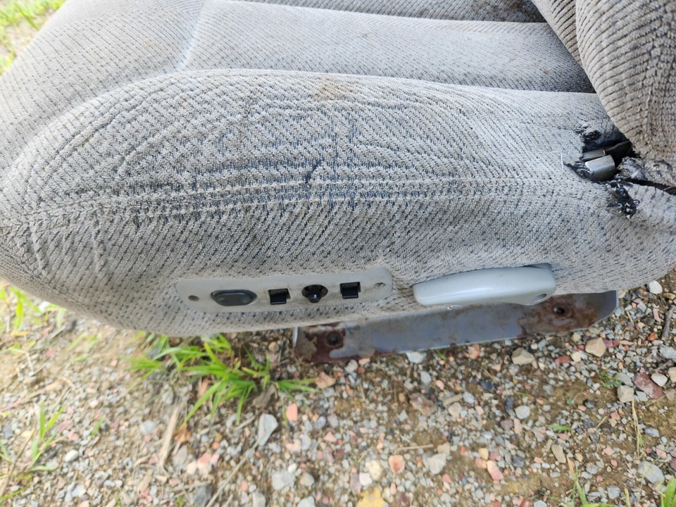 96 1996 CHEVY SILVERADO 1500 PICKUP Driver Bucket Seat GRAY CLOTH Power ...