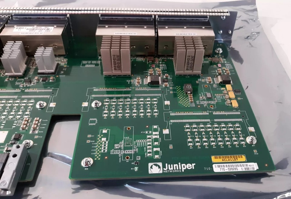 Juniper Networks SRX-GP-24GE 24-Port Gigabit Ethernet Physical ...