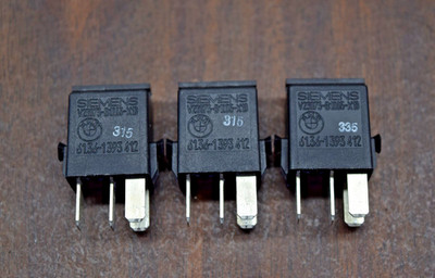 Lot of 3 BMW Seimens R1100 R1150 R1200 Mini Relay V23073-B1005-X18 61. ...