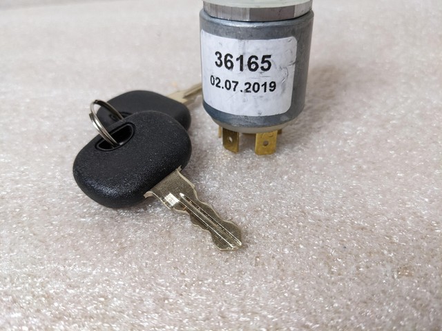 KAT 36165 Ignition Starter Switch 2-Keys 4-Phase Contacts 50 15 75 83 ...