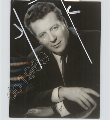 PORTRAIT of Welsh Opera Singer STUART BURROWS, USA 1972 Requiem VTG ...
