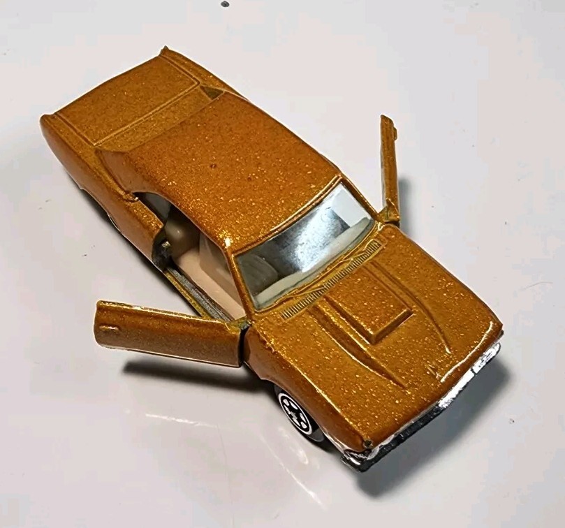 Yatming/Imperial #1074 Gold 66 Chevy Malibu Street Rat 1/64 Diecast ...