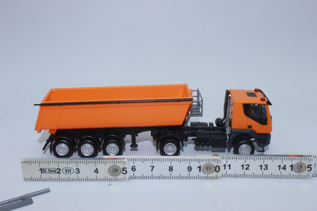 Herpa Iveco Trakker kommunalorange No. 315111 1/87 /HN2024 for sale ...