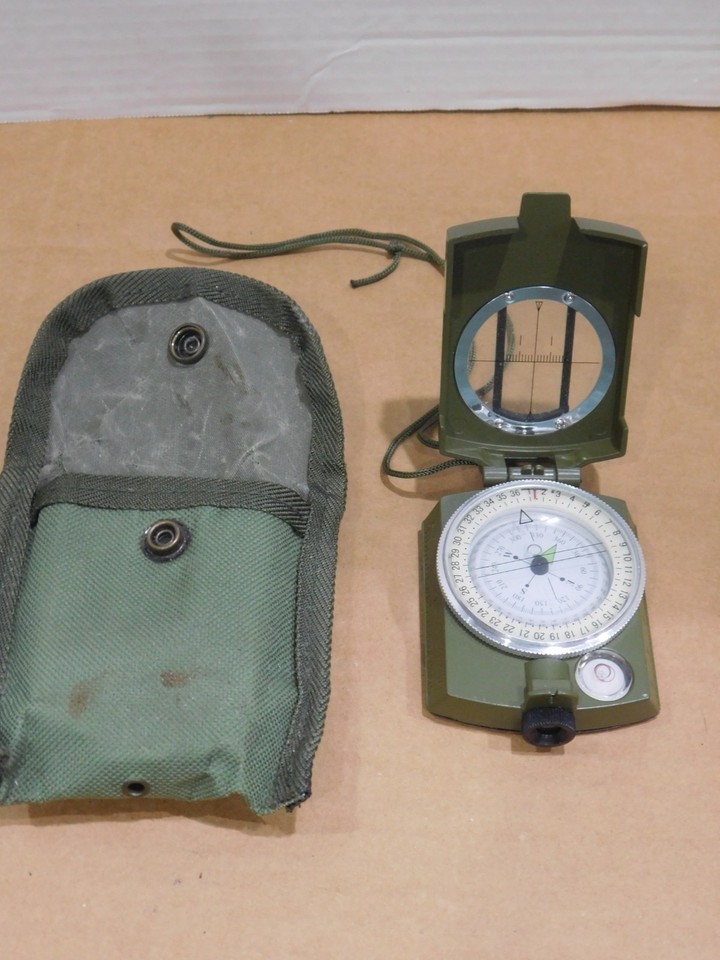 DC8 Vintage US Military Magnetic Compass Army Stocker Yale 1984 | eBay