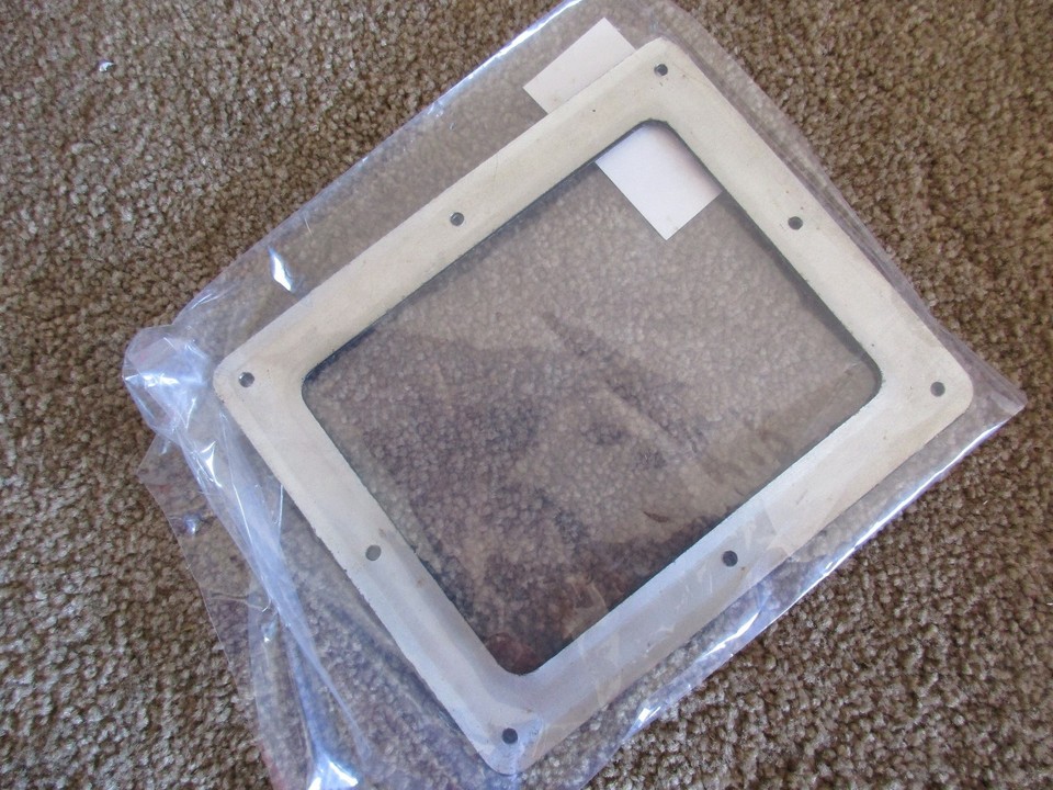 Cessna Aircraft Retainer, P/N 0513348-1 (Serviceable) | eBay