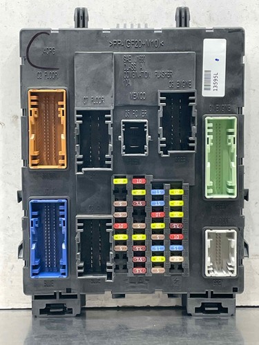 2016 Ford Escape OEM BCM BCU Body Control Module Fuse Box F1DT-14A073 ...