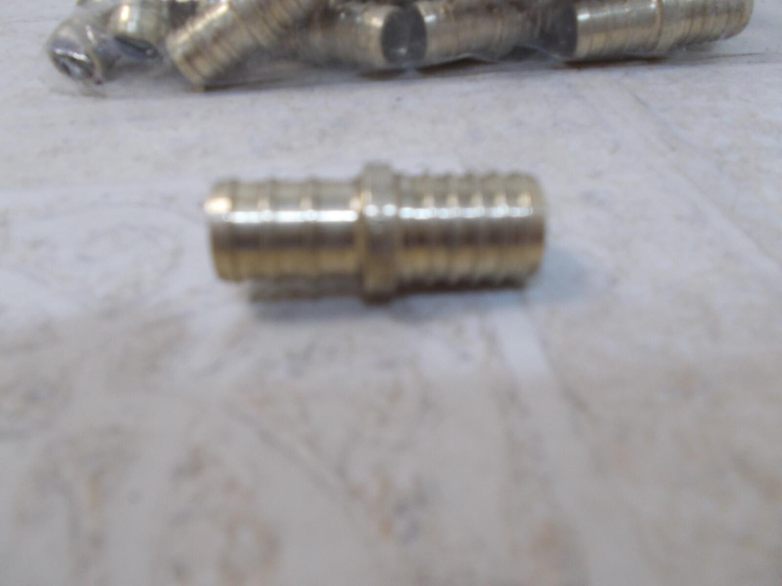 25 Pieces 1/2" PEX X 1/2" PB Straight Splicing Couplings | eBay