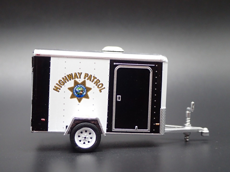 CHP CALIFORNIA HIGHWAY PATROL SMALL CARGO TRAILER 1:64 SCALE DIORAMA ...