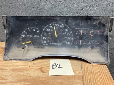 Chevrolet Tahoe SPEEDOMETER INSTRUMENTAL CLUSTER DASH PANEL 16176850 | eBay