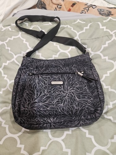 baggallini crossbody Black/gray Leopard Print Purse | eBay