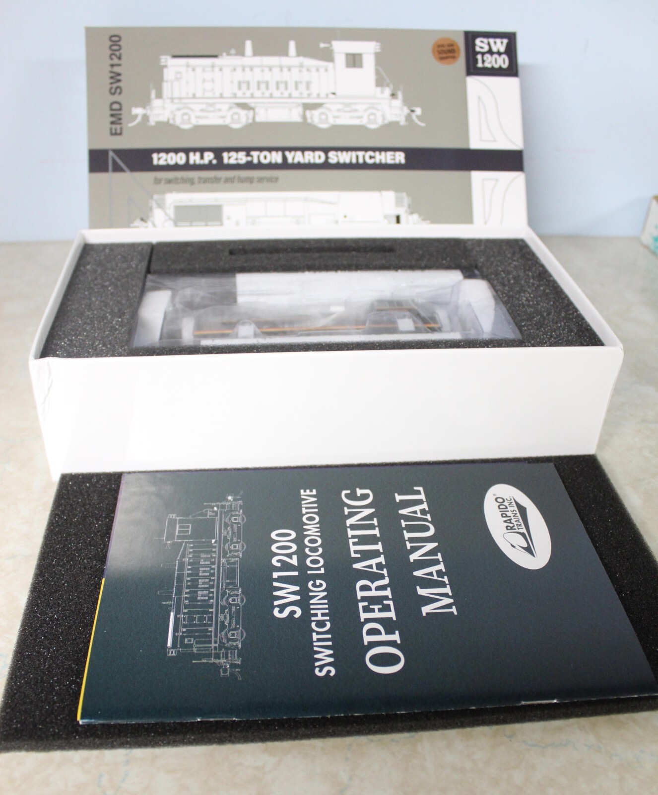 Rapido 27511 HO Scale CB&Q EMD SW1200 Diesel - #9277 DCC & Sound for ...