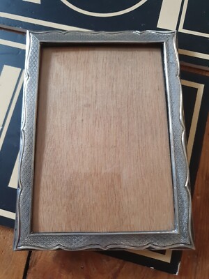 Picture Frames - Pie Crust Frame