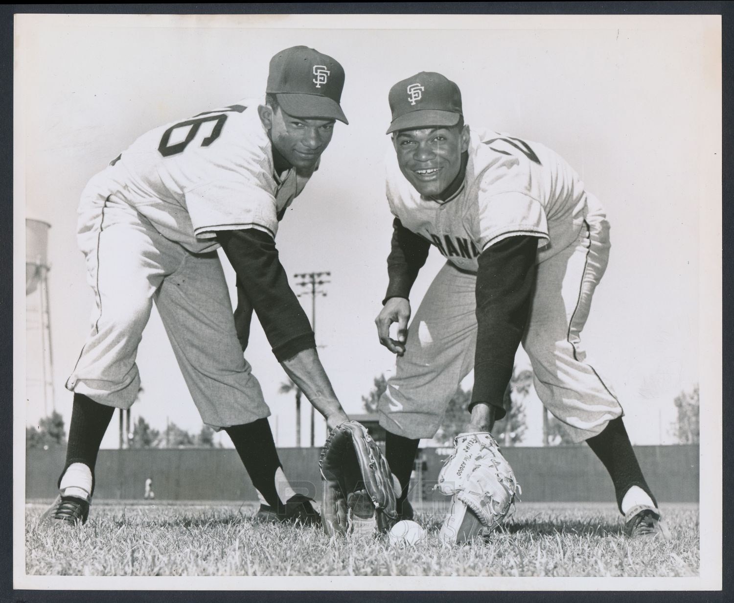 1960 "Superstar Alou Brothers", Matty and Filipe Alou Together in ...