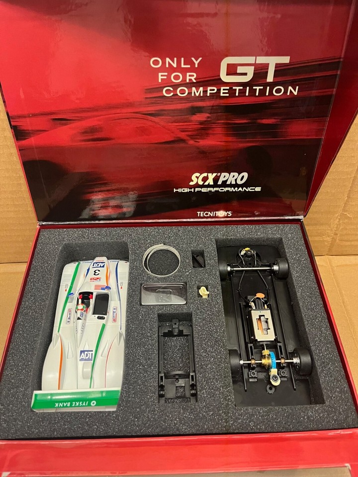 SCX Pro slot car kit 50260 Audi R8 ADT 35 LeMans 2005 New In Box | eBay