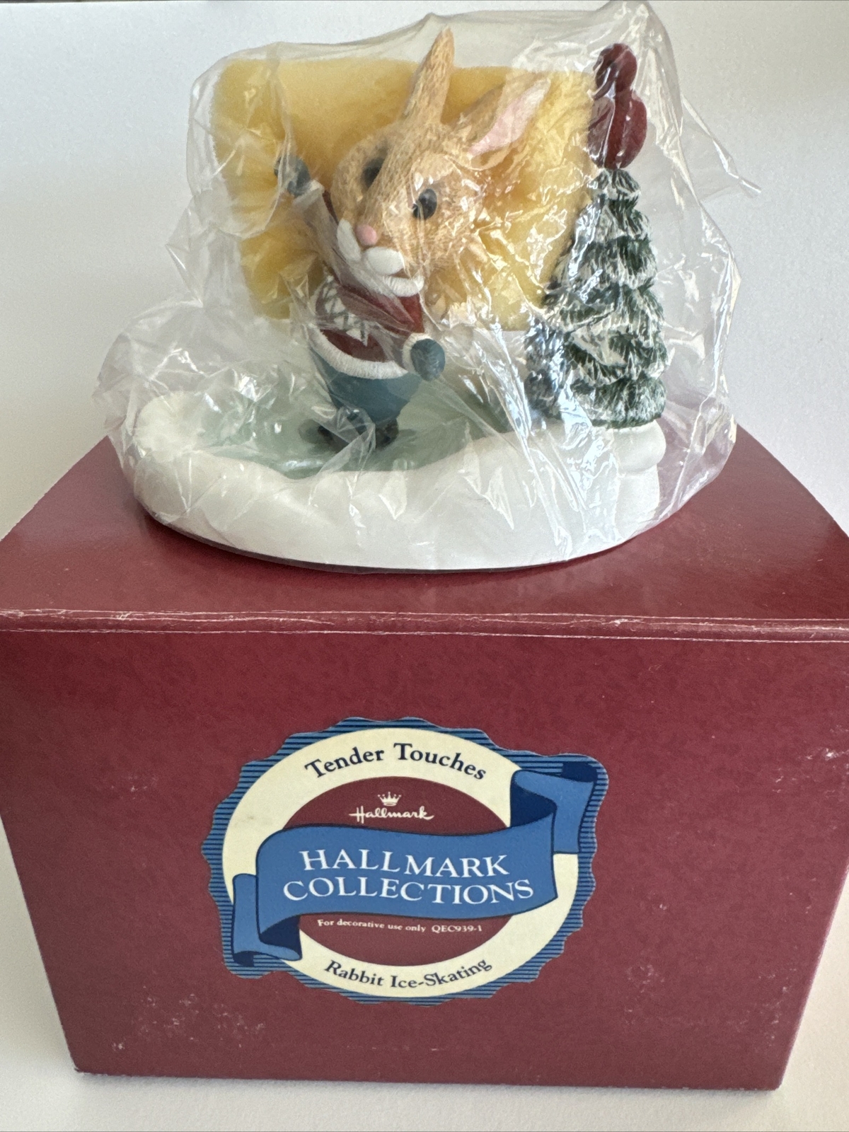 '89 HALLMARK TENDER TOUCHES RABBIT ICE SKATING "THERE'S FROSTY FUN FOR ...