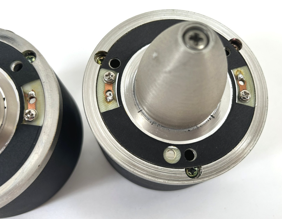 Fostex T945N Lab Series 8OHM Alnico Horn Tweeters Pair / For Parts or ...