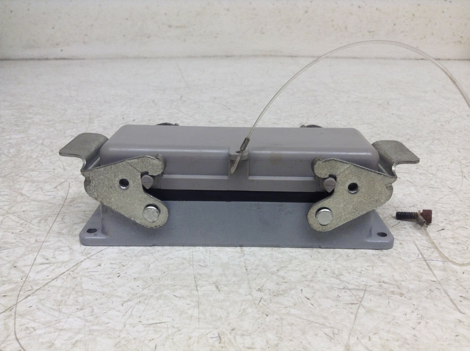 Epic H-BE24BS Female Connector 24 Pin HBE24BS 10197000 (TSC) | eBay